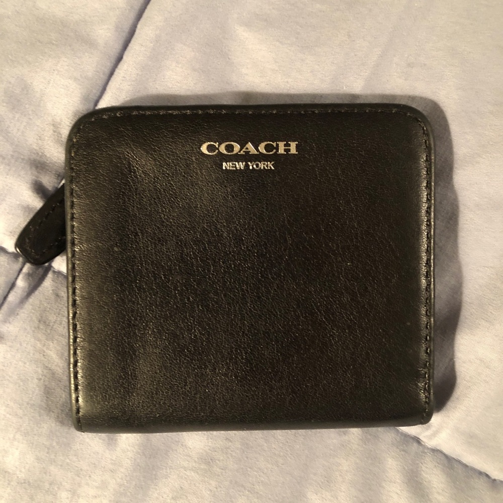Coach New York Black Leather Bifold Wallet - Gem